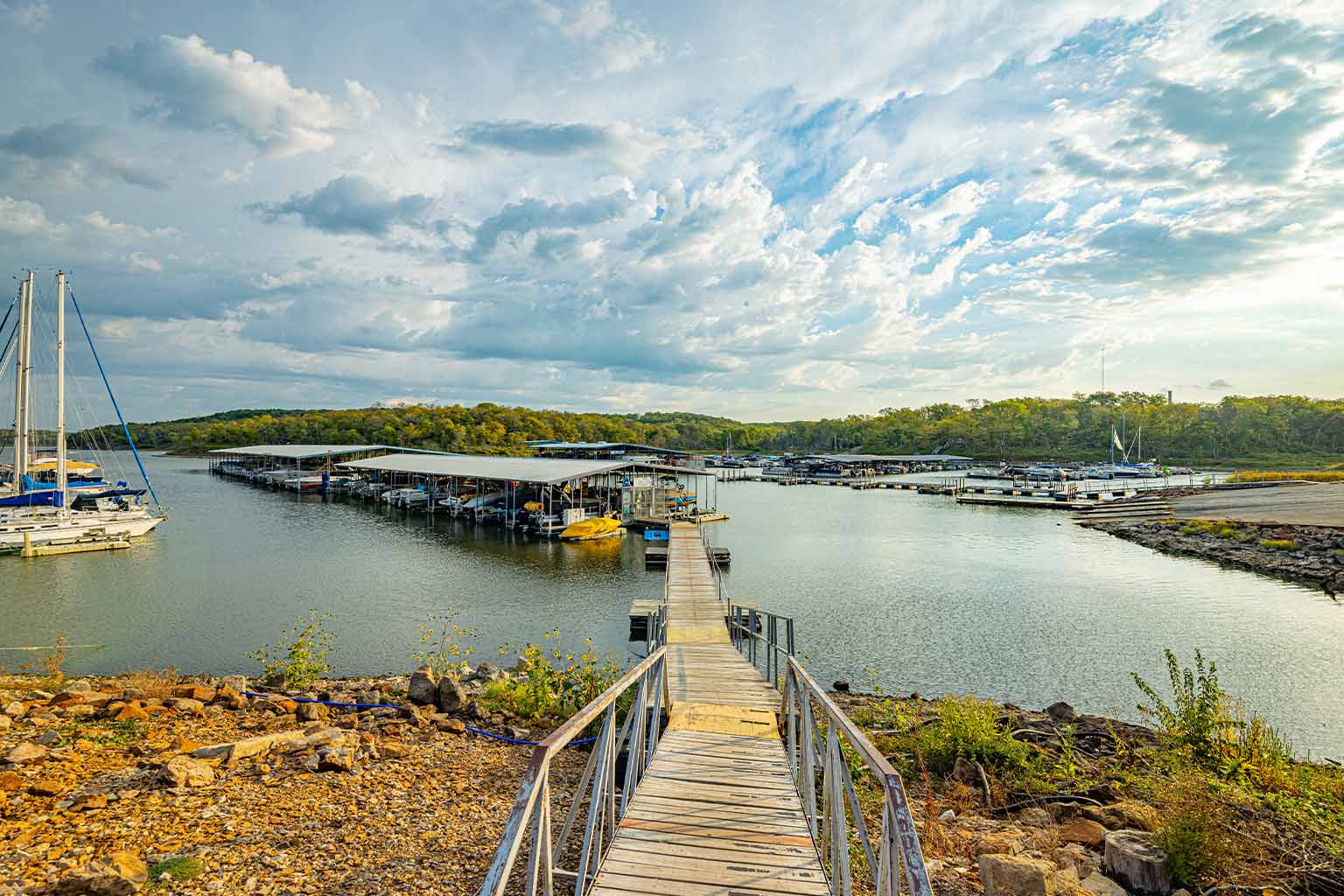 Gallery | Lake Perry Yacht & Marina