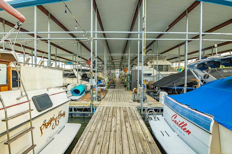 Marina | Lake Perry Yacht & Marina